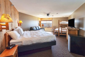 Lake Superior Lodging Options at Cove Point Lodge
