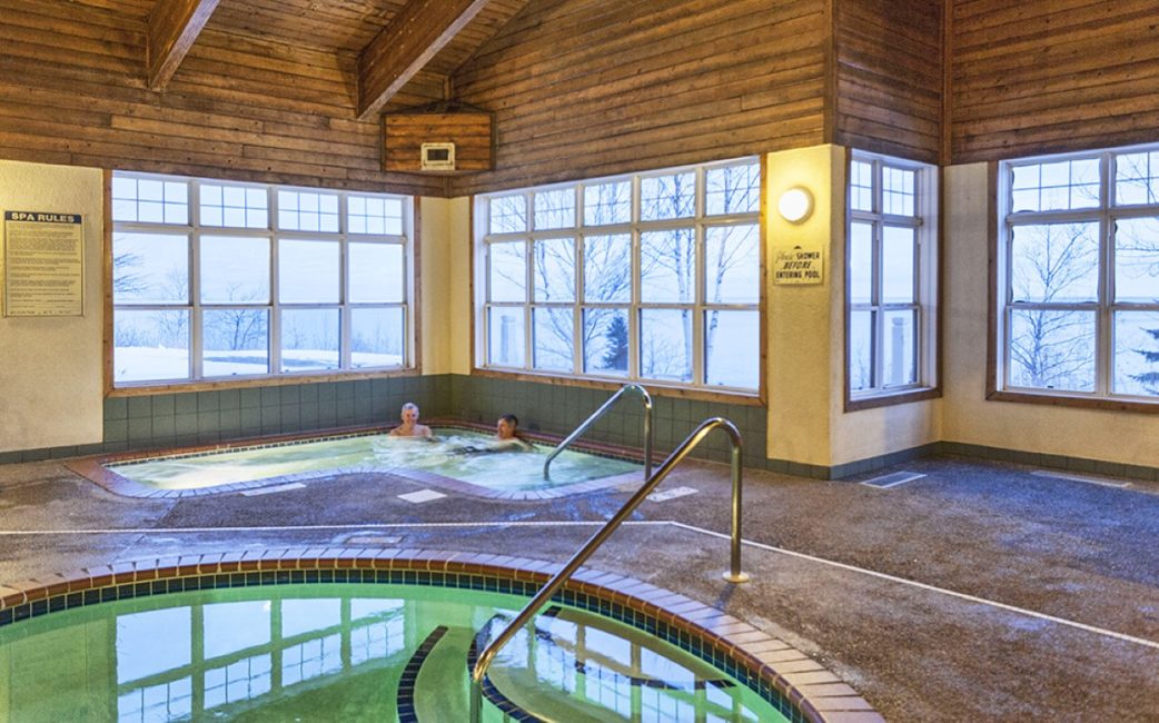 Lodge Features & Amenities at Cove Point Lodge